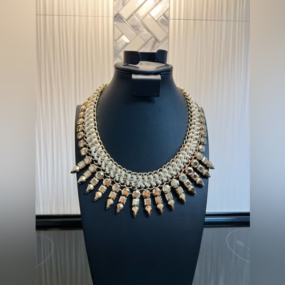 BCBGMaxAzria | Jewelry | Bcbg Max Azria The Roxy Collection Statement ...